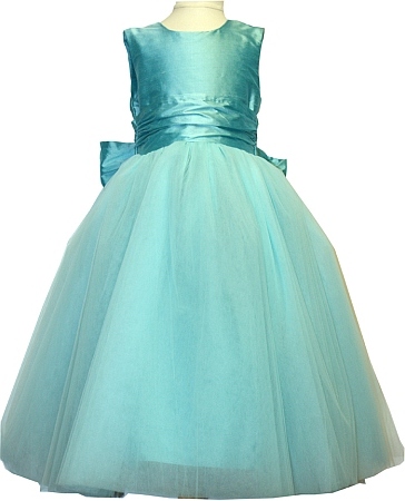 Tulle Fabric Gallery | Decorating with Tulle | DIY Tulle Wedding Decor